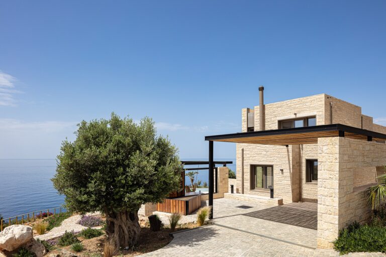DOMUS MARE: Ένα πέτρινο συγκρότημα κατοικιών στη Νότια Κρήτη με θέα στο ...
