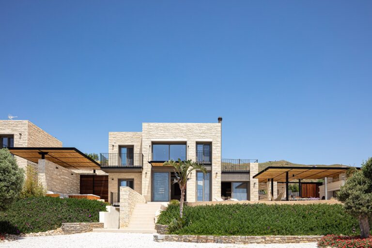 DOMUS MARE: Ένα πέτρινο συγκρότημα κατοικιών στη Νότια Κρήτη με θέα στο ...