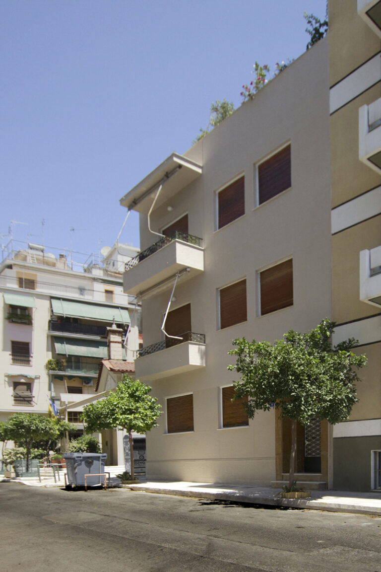 Δείτε πως αναβίωσε μια πολυκατοικία αθηναϊκού μοντερνισμού στην Κυψέλη ...
