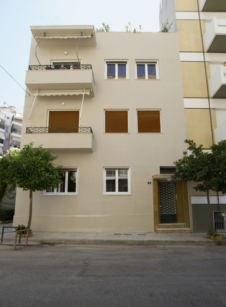 Δείτε πως αναβίωσε μια πολυκατοικία αθηναϊκού μοντερνισμού στην Κυψέλη ...